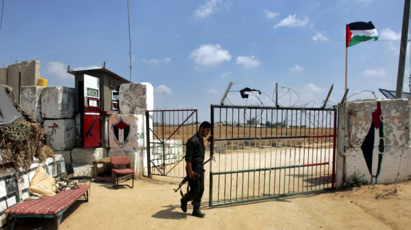 צילום: AP: Khalil Hamra, | פוליטיקלי קוראת